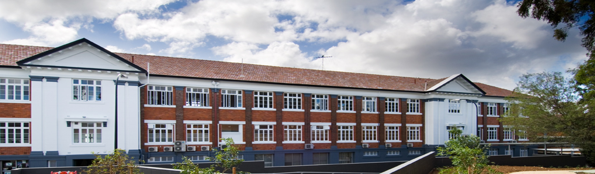 Wynnum State High School